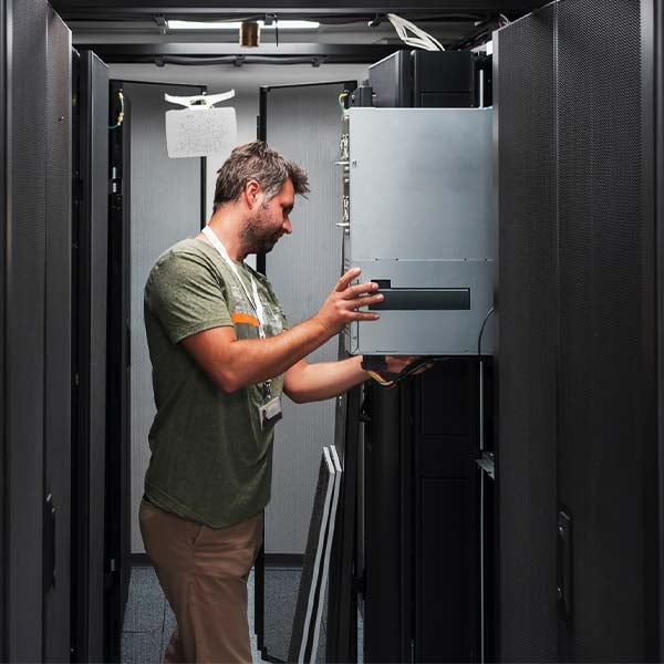 CoreSite and Aplena Ease Data Center Migrations, Offering 100% Uptime SLA